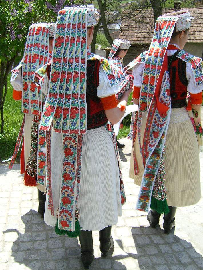 Get to know the invaluable Hungarian folk costumes