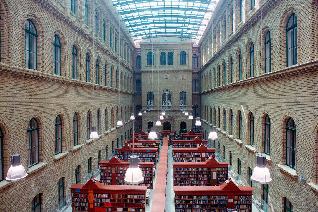 The 5 most beautiful libraries in Budapest