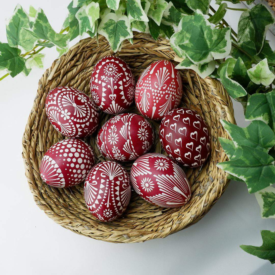 Traditional Hungarian methods to decorate Easter eggs - PHOTOS, VIDEOS
