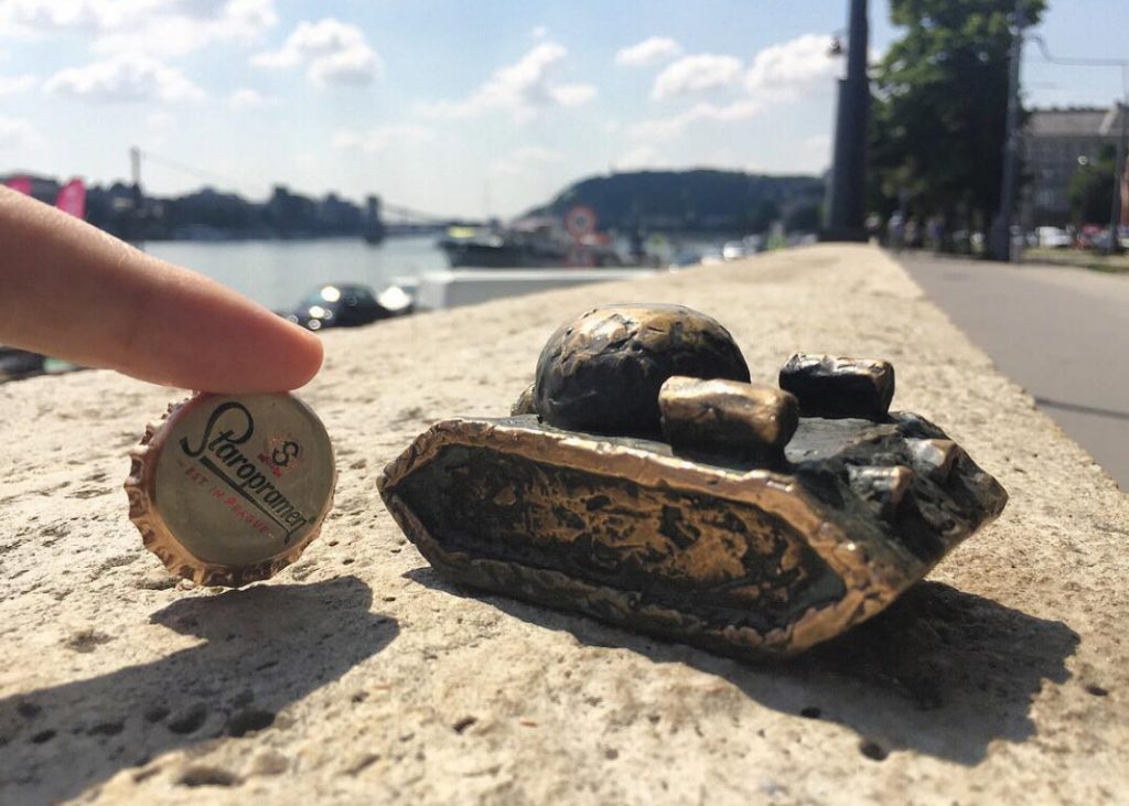 Photos! - Look at the secret mini statues of Budapest!