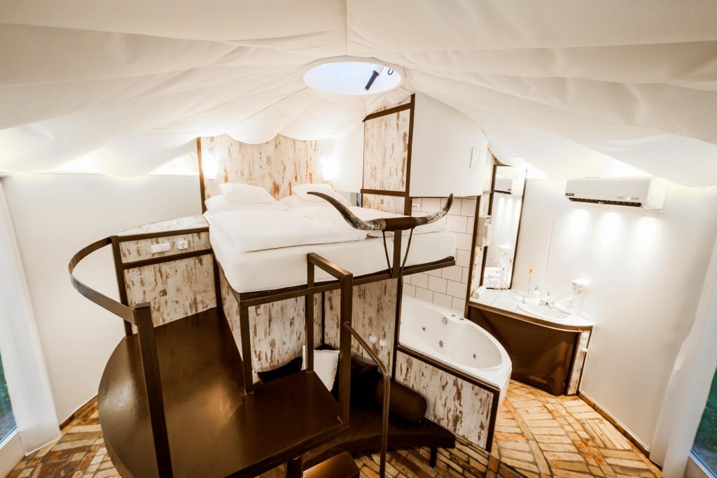 Extreme accommodations in Hungary for the lovers of curiosities ...