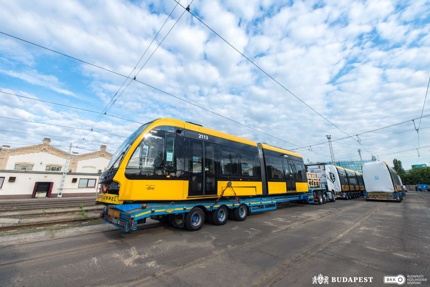 Record-breaking long trams coming to Budapest – Photos