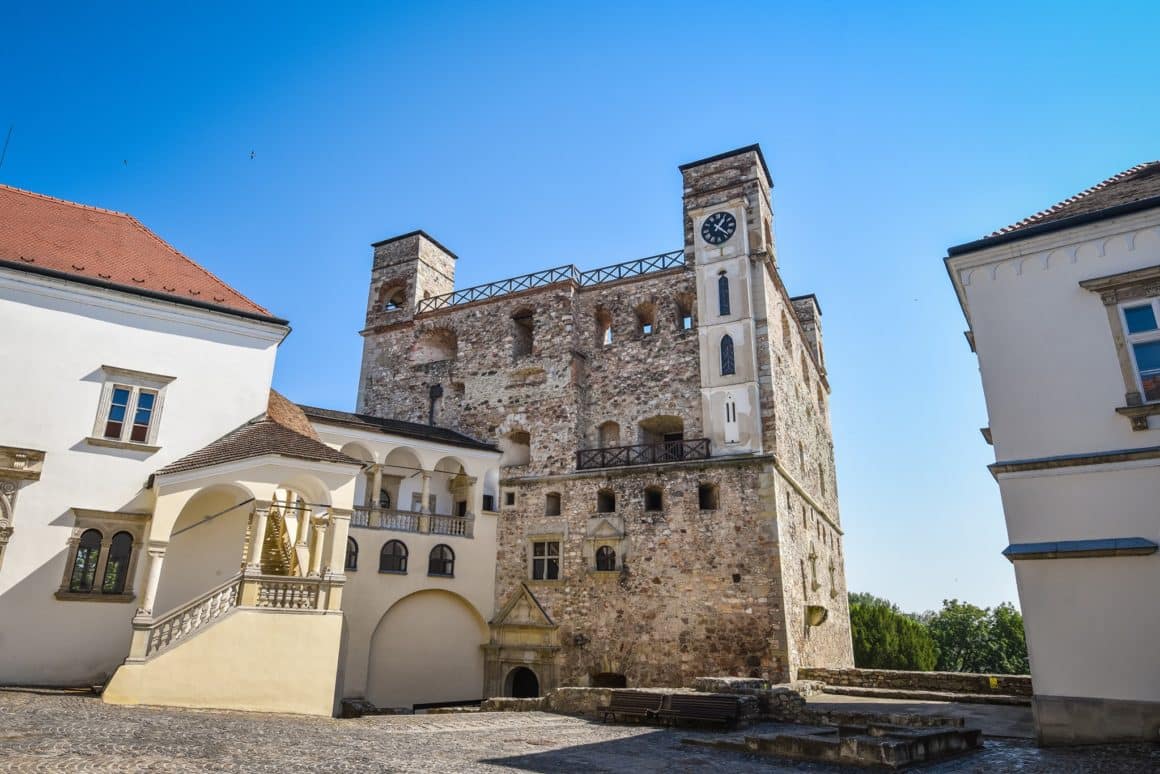 Five incredible castles you need to see in Hungary – Photos ...