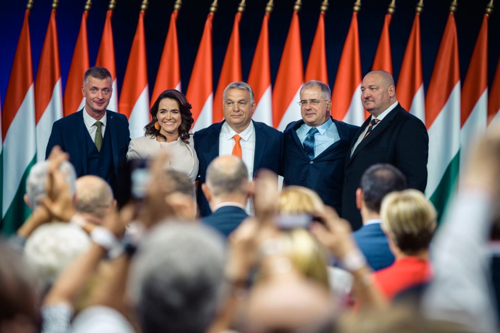 Sustaining the Hungarian government is the most expensive in Europe ...