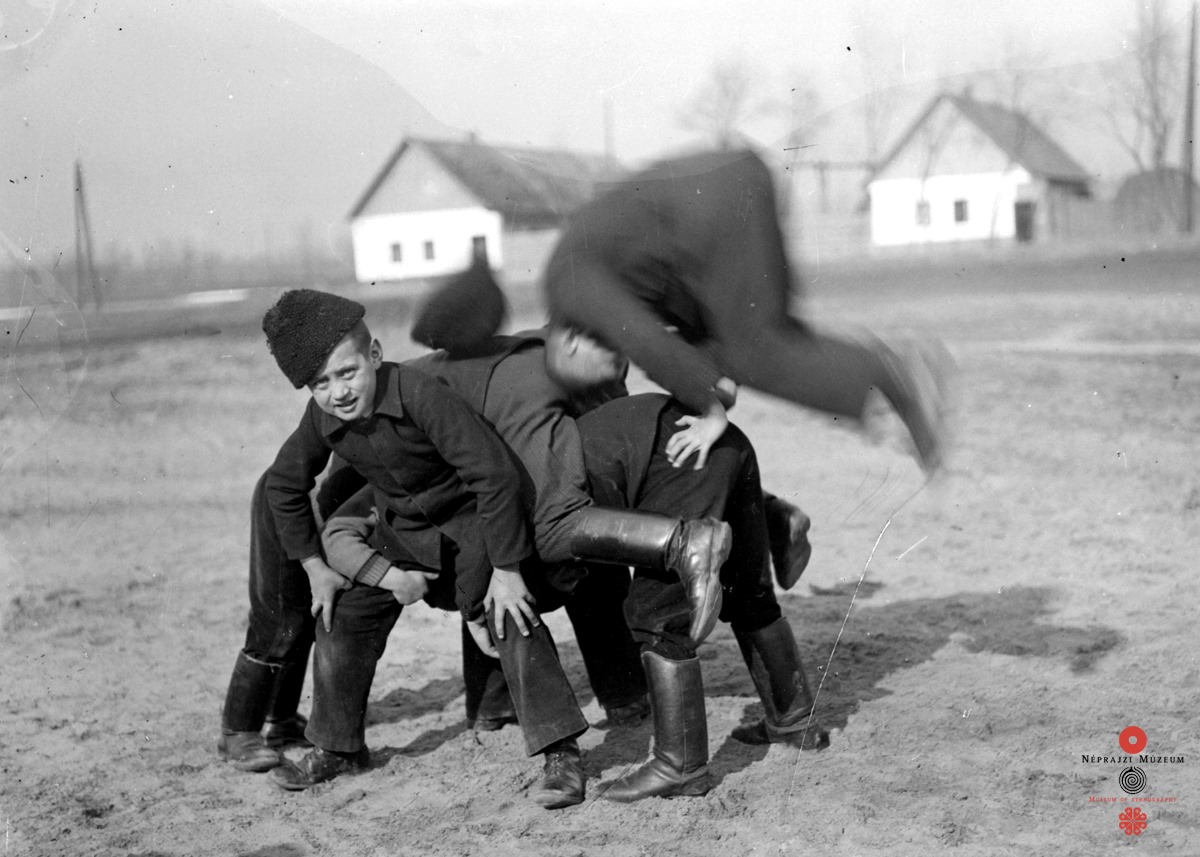 Museum of Ethnography restores thousands of photographs about Hungarian ...