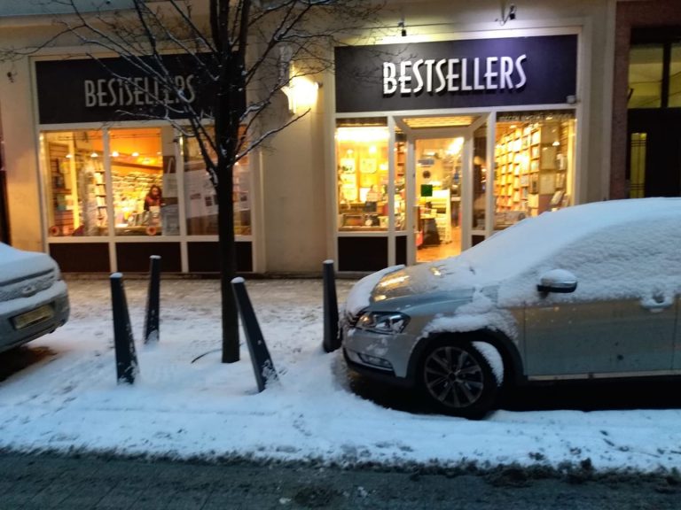 Best places to buy international books and magazines in Budapest ...