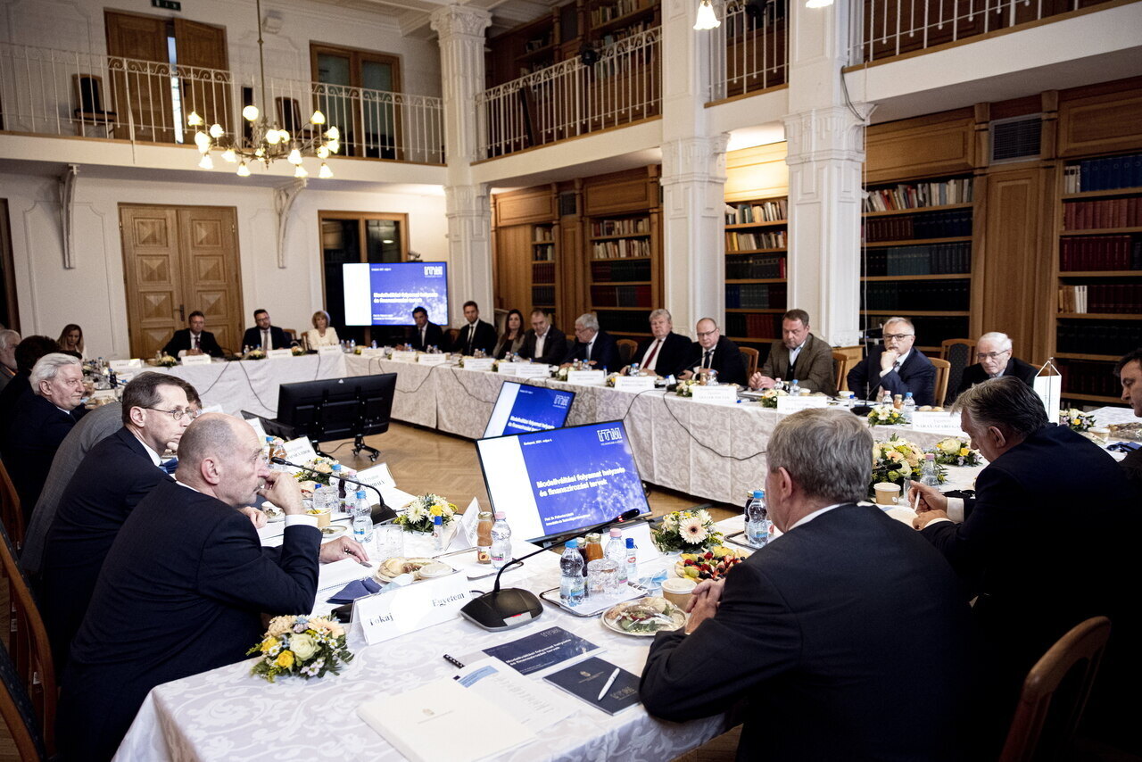Orbán meets board leaders of pro-government foundation-run universities ...
