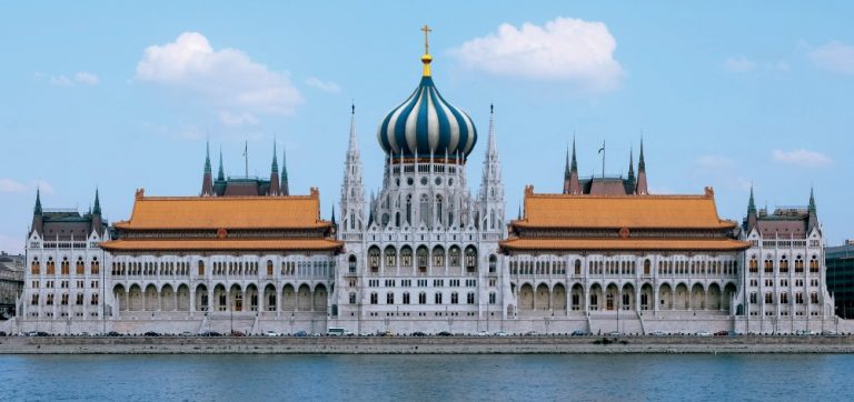 We visited Budapest's 21st ARC exhibition, which became more divisive ...