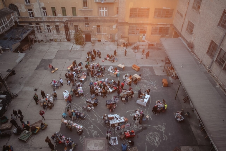 Visit these peculiar Hungarian markets in the heart of Budapest ...