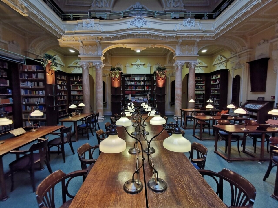 6 appealing libraries in Budapest every book lover must visit - PHOTOS