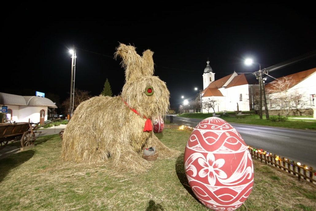 Discover Hungary's most spectacular Easter park — PHOTO GALLERY - Daily ...