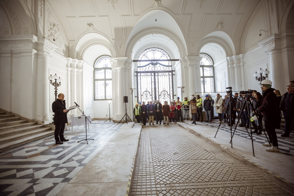 Have a look at the dome structure of the Hungarian Former Honvéd High ...