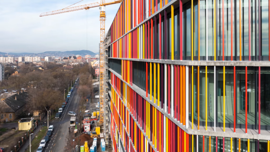 PHOTOS: "Office building of the future" in Budapest will be completed ...