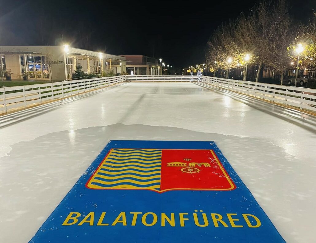 New ice rink opens near the shores of Lake Balaton - DailyNewsHungary