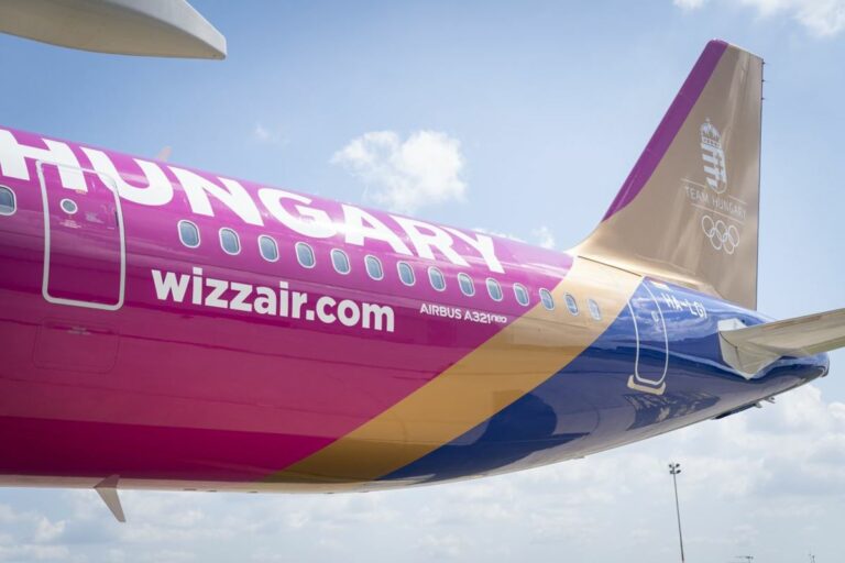 Wizz Air flies Hungarian Olympians to Paris 2024 with a new paint, you ...