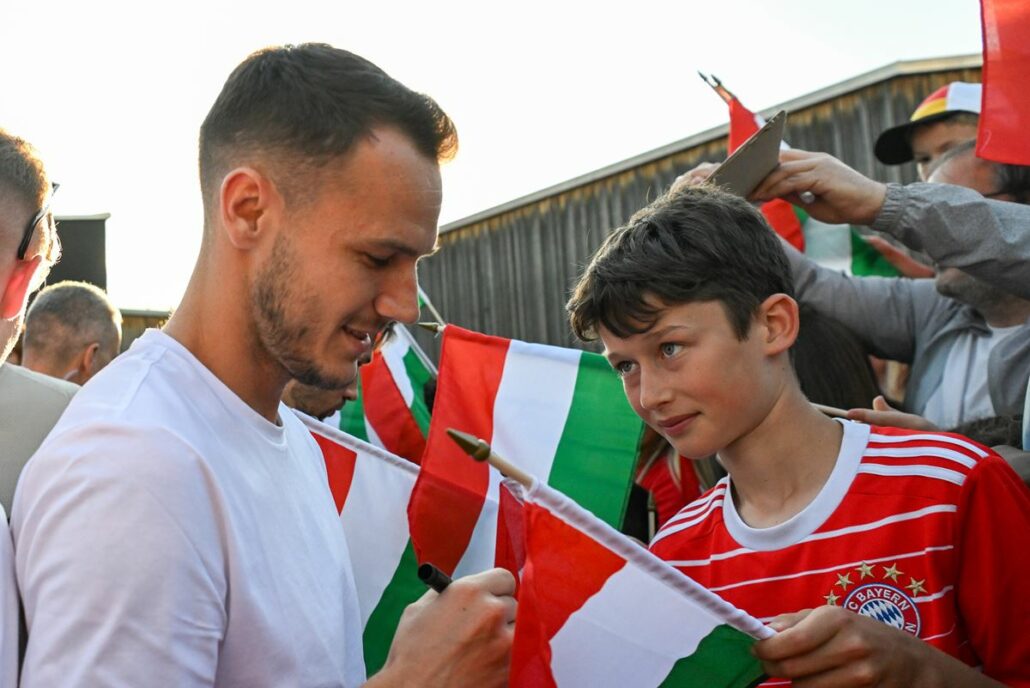 Euro 2024: the Hungarian national football team arrived in Germany to a ...