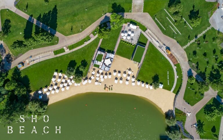 New sandy Danube beach opened in Budapest!