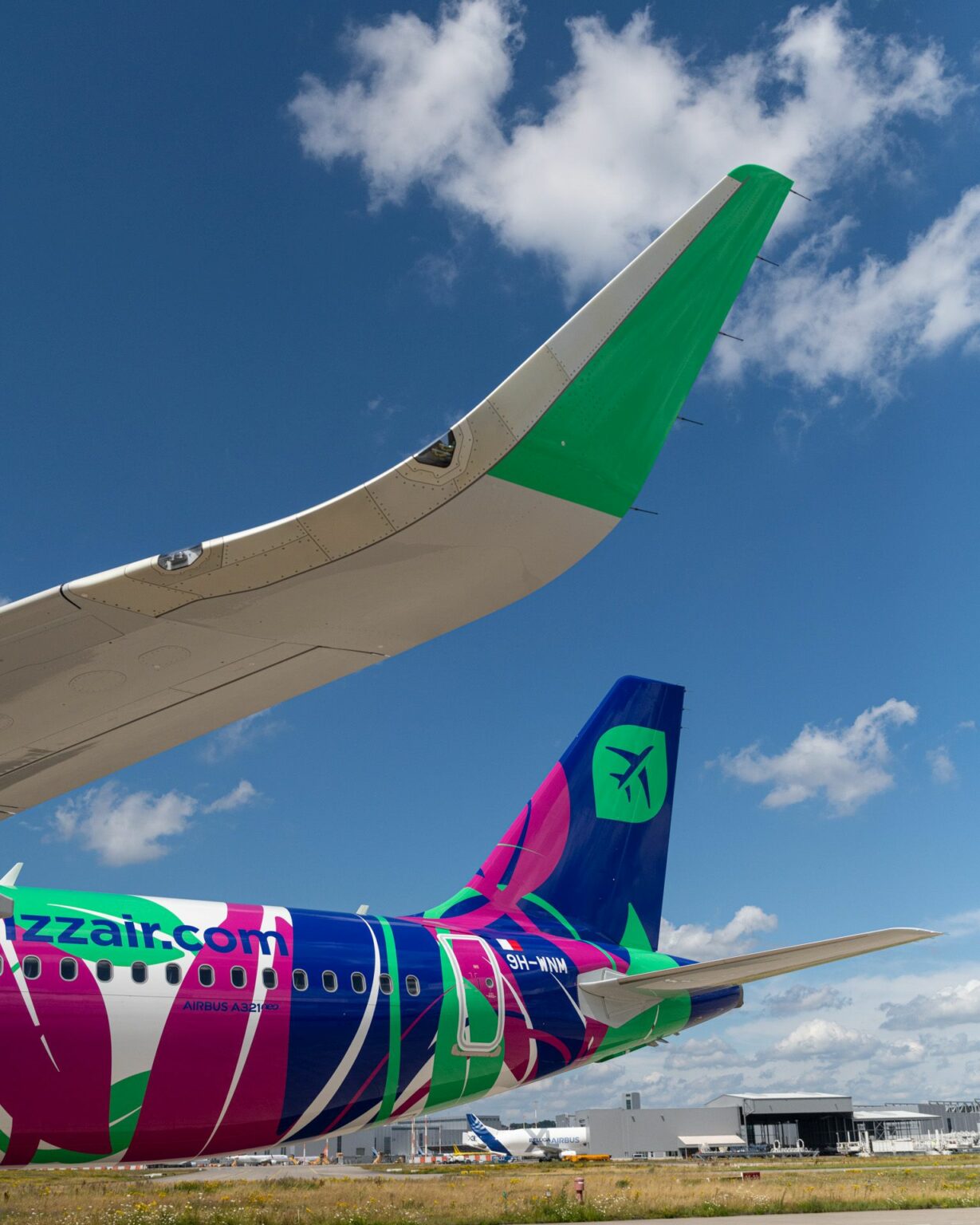 Wizz Air marks 20th anniversary with festive aircraft paint scheme ...