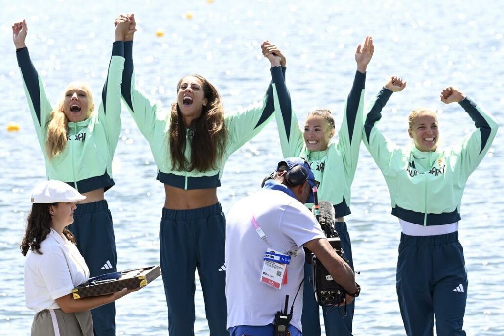 Hungarian women's kayak four won bronze at Paris Olympics! - PHOTOS ...