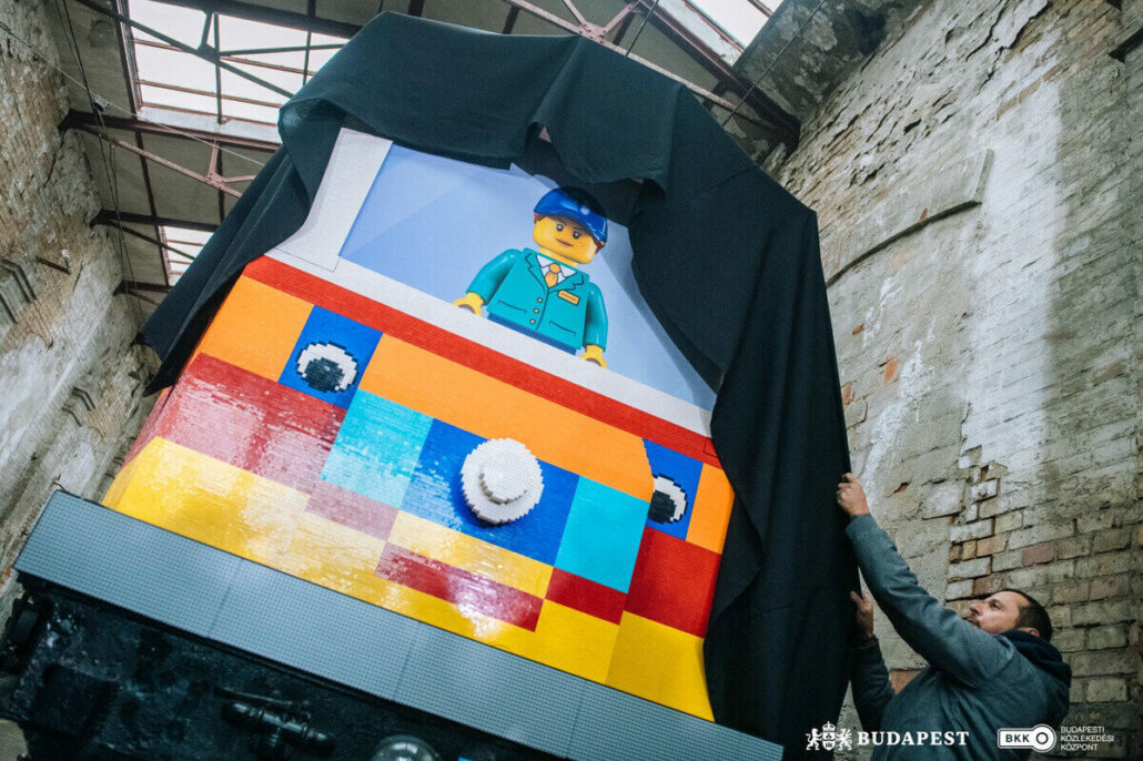 PHOTOS: Magical life-sized LEGO tram revealed in Budapest – Here's ...