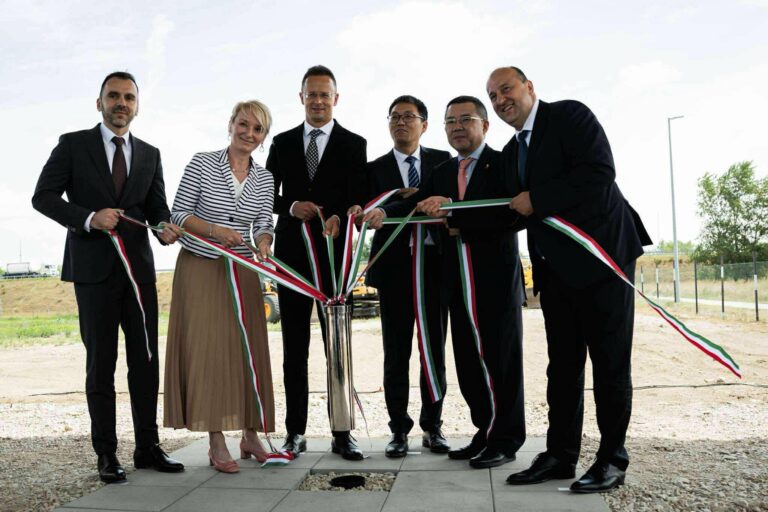 PHOTOS: Chinese BYD launches huge expansion at Hungary bus plant